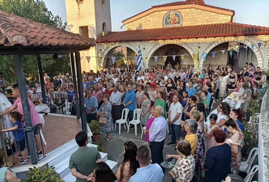 Πλήθος Φαρσαλινών στον Πανηγυρικό εσπερινό για τον Άγιο Παΐσιο - Πρώτος ...